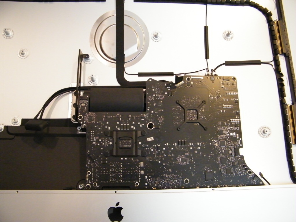 Aparecen las primeras fotos del interior de los iMac de 27 pulgadas